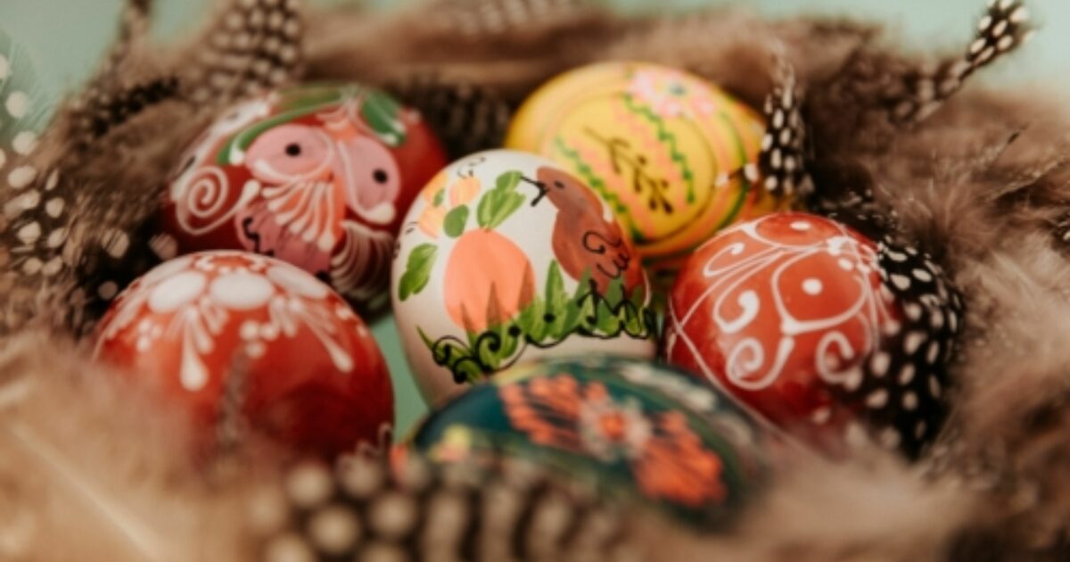 What do the French eat during Easter? | Learn French With Alexa
