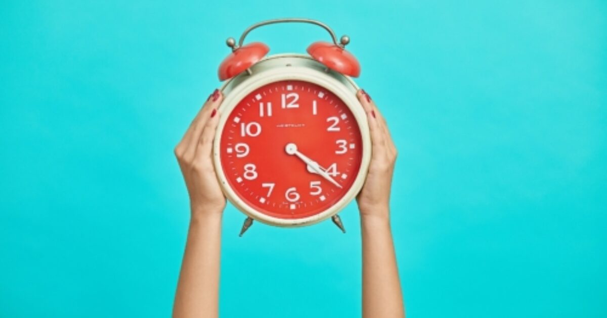 How to tell the time in French | Learn French With Alexa